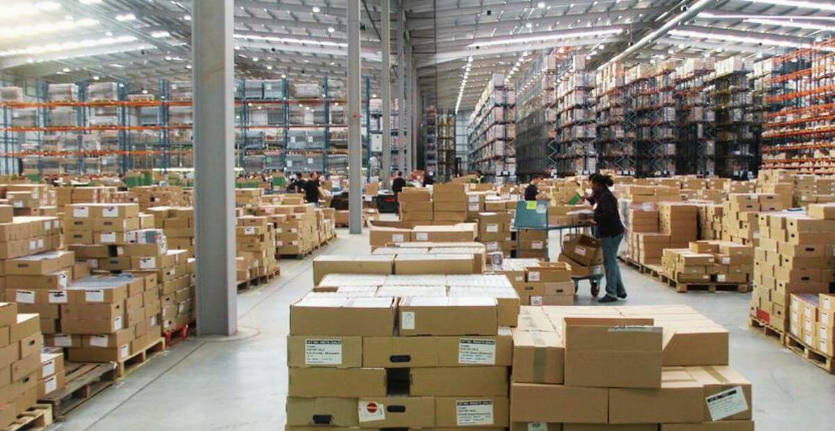 Outsourcing Warehouse Operations - SCM Insight